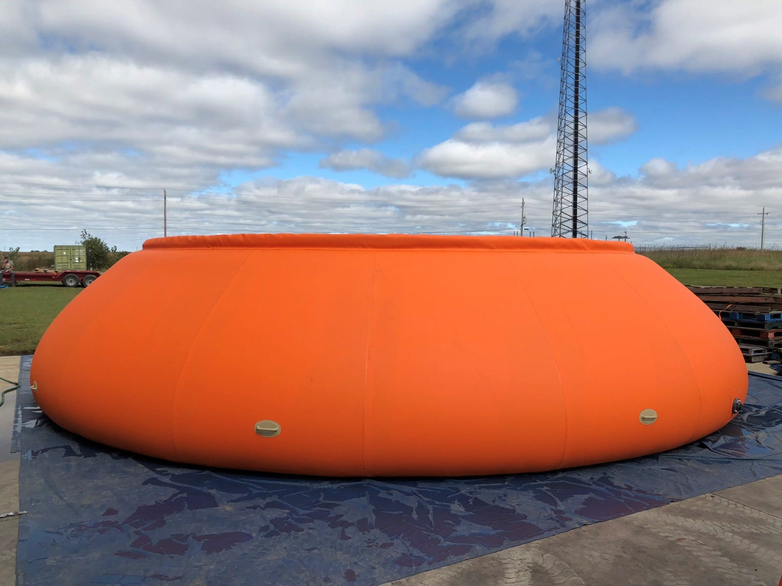 Husky Portable Containment 11500 Gallon Onion Bladder Tank - HPC-LS-1500